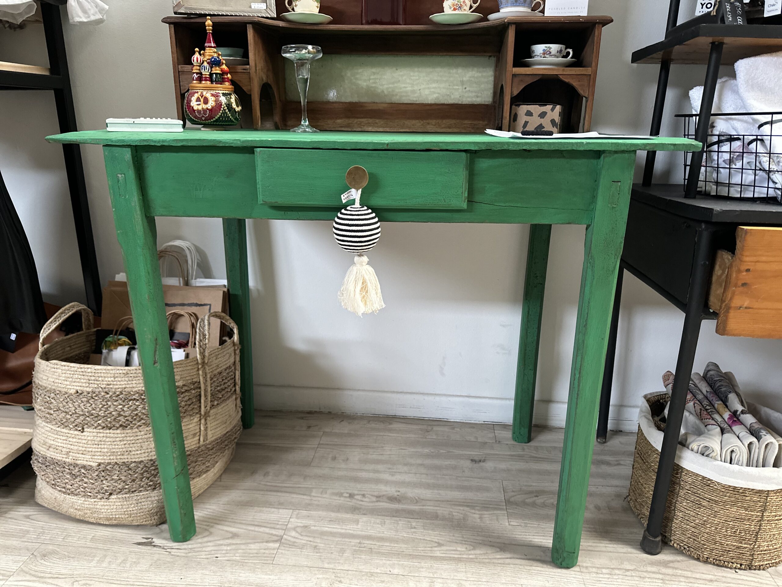 Mesa Con 1 Cajón Tipo Chanchera - Demadera y Decoración